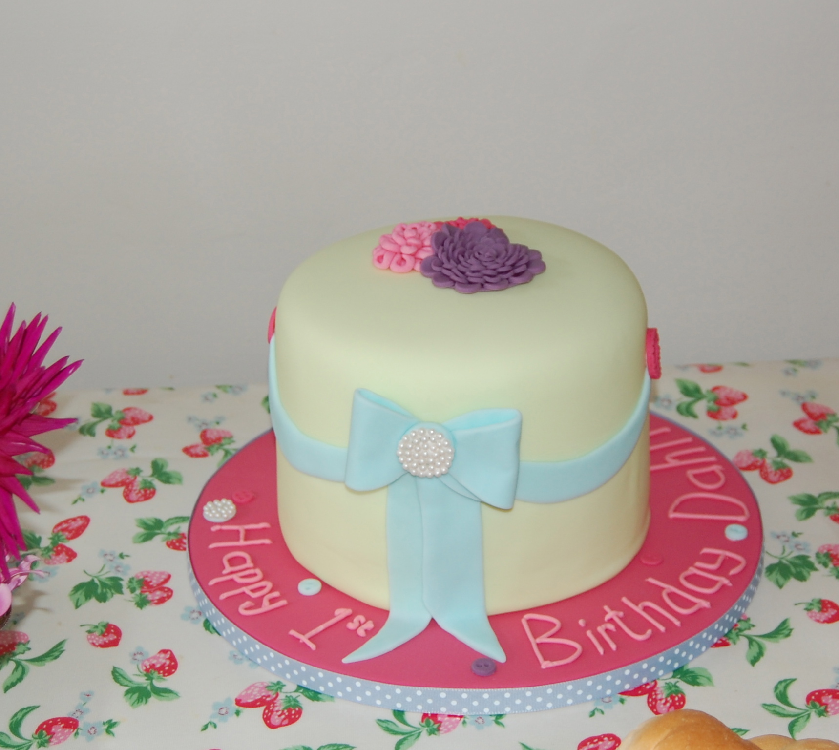 A Rainbow cake for Dahlia (a.k.a. the tallest cake I've ever made ...