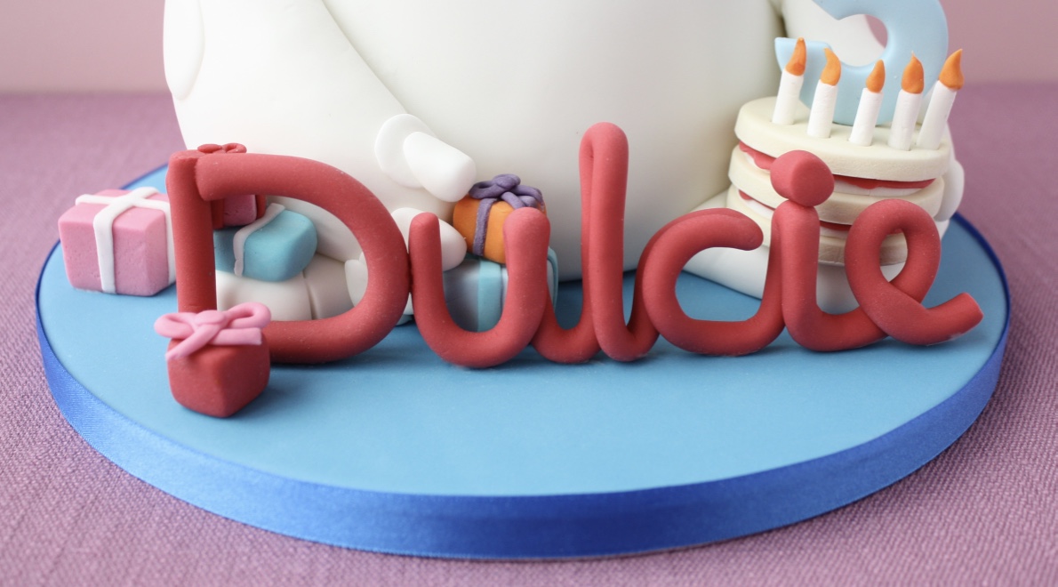 How to make a Baymax Birthday cake. Big Hero 6